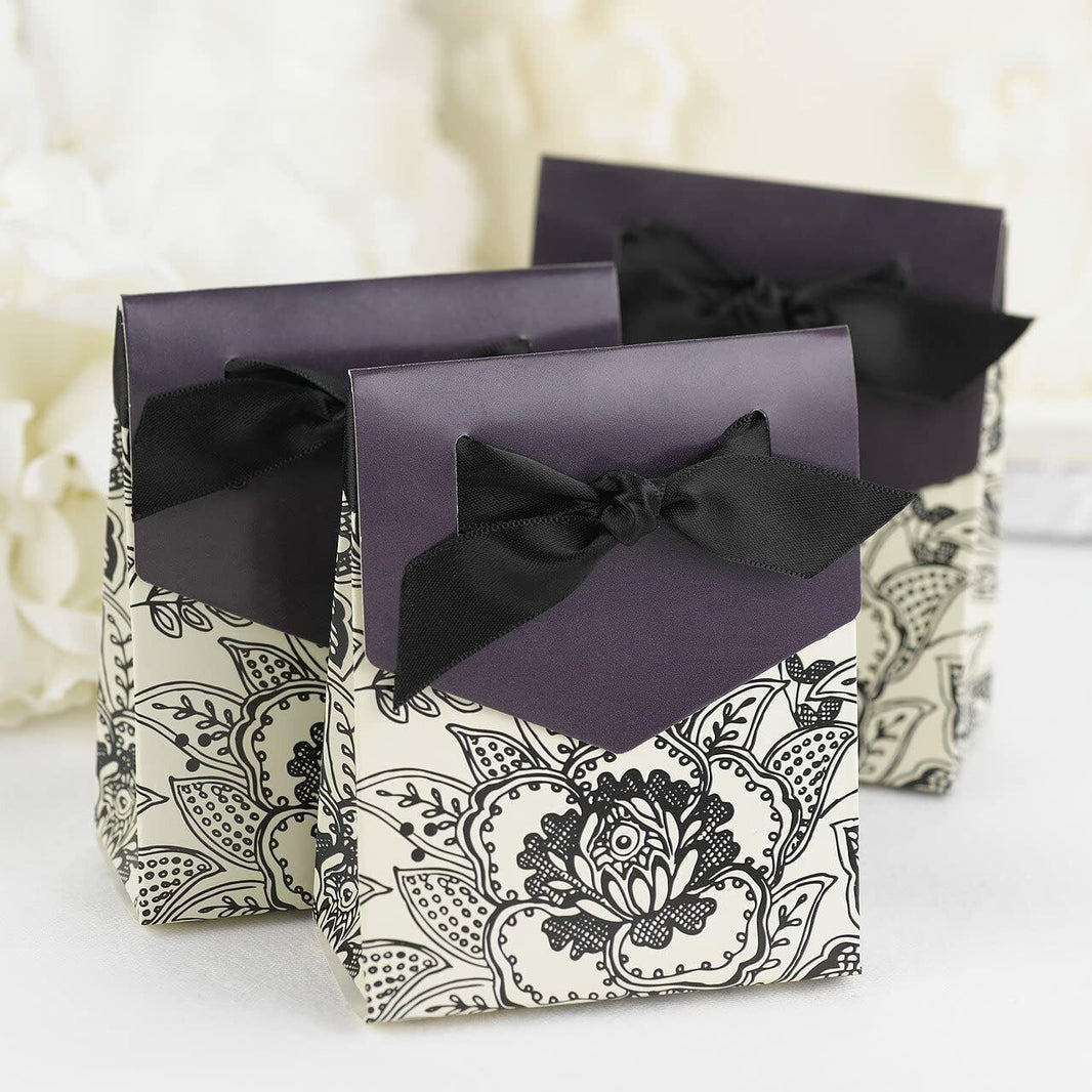 Favor Boxes – It's a Favor